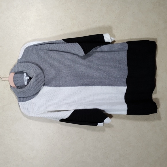NorthStyle | Sweaters | 159 Northstyle Gray White Black Oversized ...
